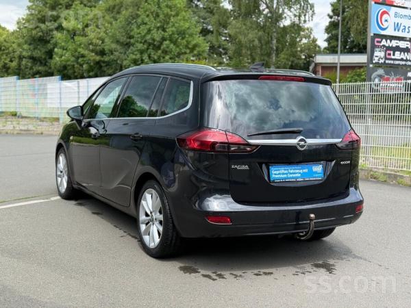 Opel Zafira 2016 in Jelgava, with an engine capacity of 1.40 L and mileage of 155 thousand km for 8450 €, photo 4 on AUTOMOTO.COM.LV