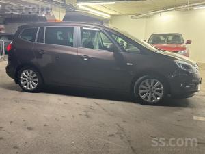 Opel Zafira 2018 Rīga, ar dzinēja tilpumu 2.00 L un nobraukumu 120 tūkst. km par 10700 €, foto  vietnē AUTOMOTO.COM.LV