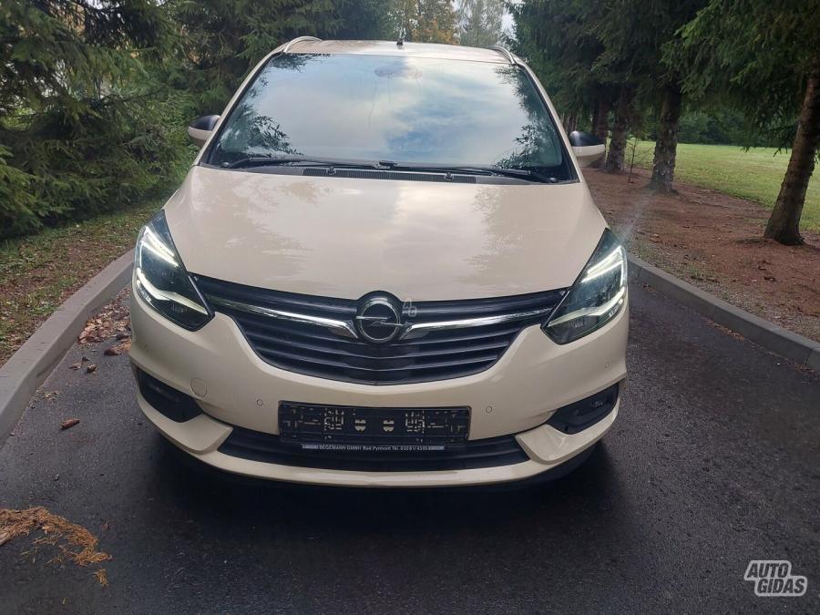 Opel Zafira 2019 in Marijampole, with an engine capacity of 2.00 L and mileage of 227 thousand km for 6699 €, photo 1 on AUTOMOTO.COM.LV