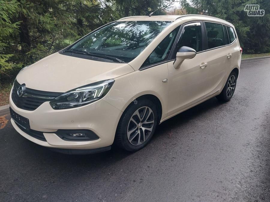 Opel Zafira 2019 in Marijampole, with an engine capacity of 2.00 L and mileage of 227 thousand km for 6699 €, photo 2 on AUTOMOTO.COM.LV