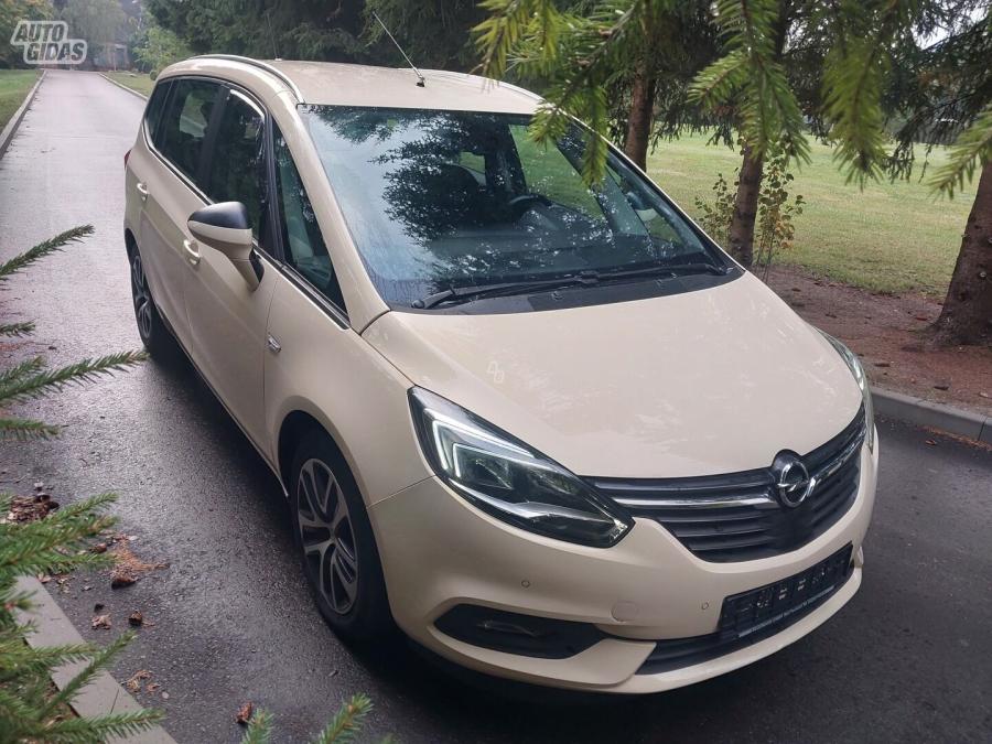 Opel Zafira 2019 in Marijampole, with an engine capacity of 2.00 L and mileage of 227 thousand km for 6699 €, photo 3 on AUTOMOTO.COM.LV