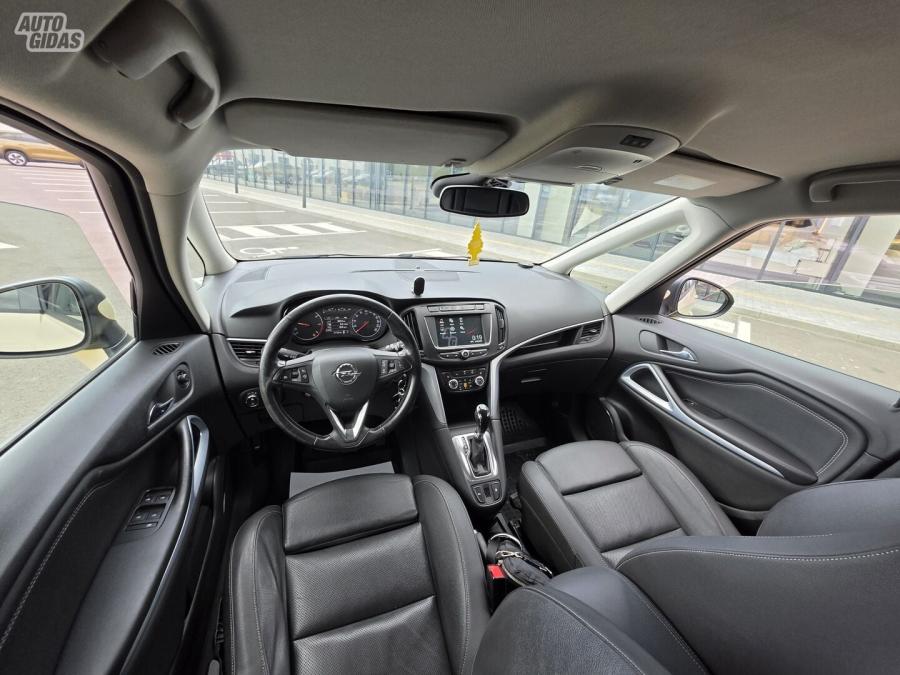 Opel Zafira 2019 in Kaunas, with an engine capacity of 2.00 L and mileage of 277 thousand km for 6650 €, photo 4 on AUTOMOTO.COM.LV