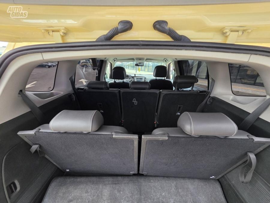 Opel Zafira 2019 in Kaunas, with an engine capacity of 2.00 L and mileage of 277 thousand km for 6650 €, photo 21 on AUTOMOTO.COM.LV