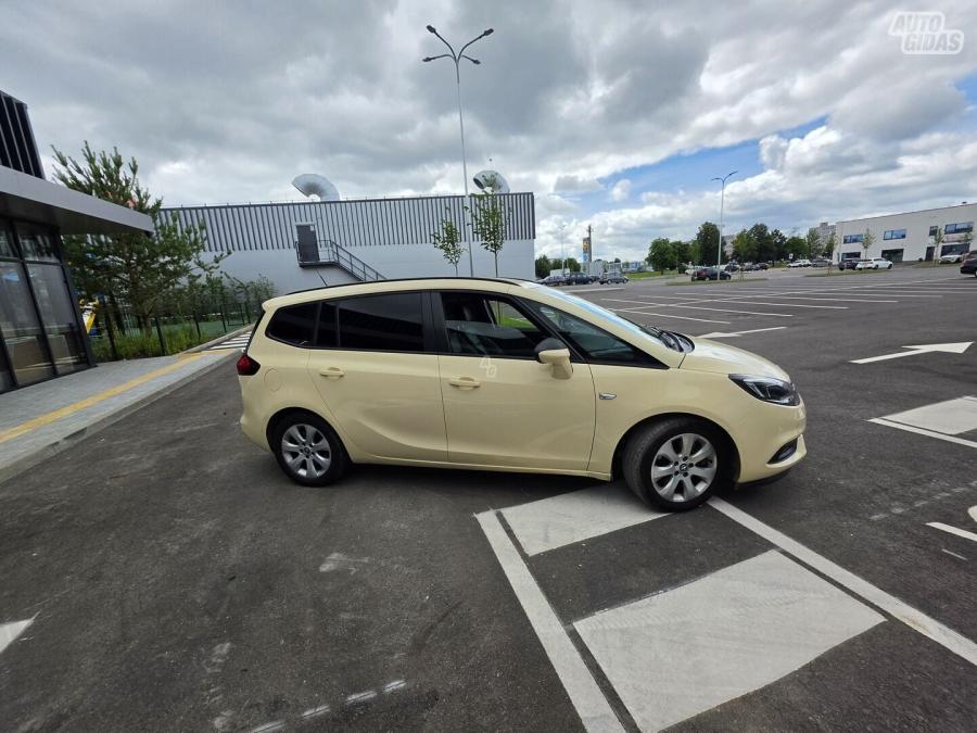 Opel Zafira 2019 in Kaunas, with an engine capacity of 2.00 L and mileage of 277 thousand km for 6650 €, photo 31 on AUTOMOTO.COM.LV