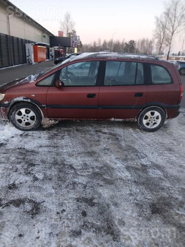 Sarkans Opel Zafira 2000 Tukums, ar dzinēja tilpumu 1.60 L un nobraukumu 180 tūkst. km par 1200 €, foto 1 vietnē AUTOMOTO.COM.LV