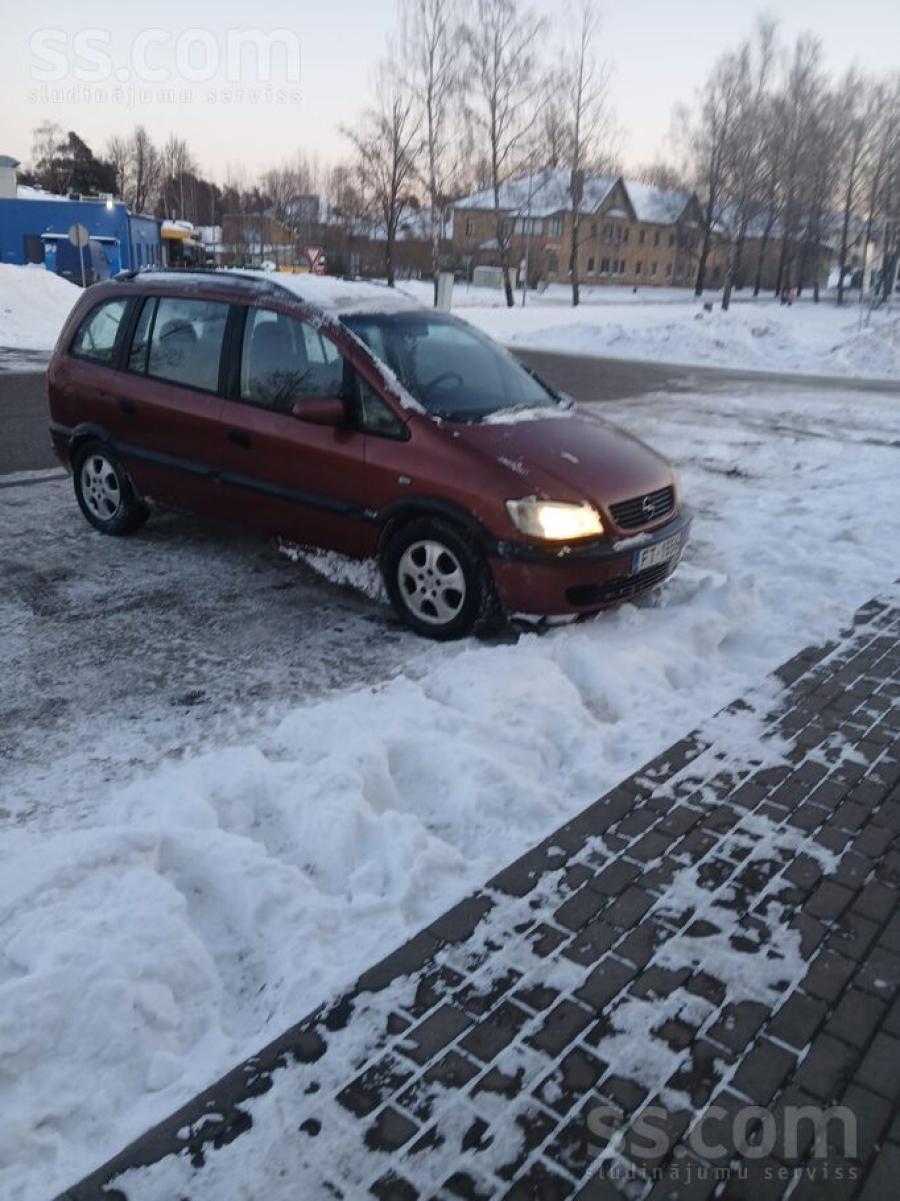 Sarkans Opel Zafira 2000 Tukums, ar dzinēja tilpumu 1.60 L un nobraukumu 180 tūkst. km par 1200 €, foto 2 vietnē AUTOMOTO.COM.LV