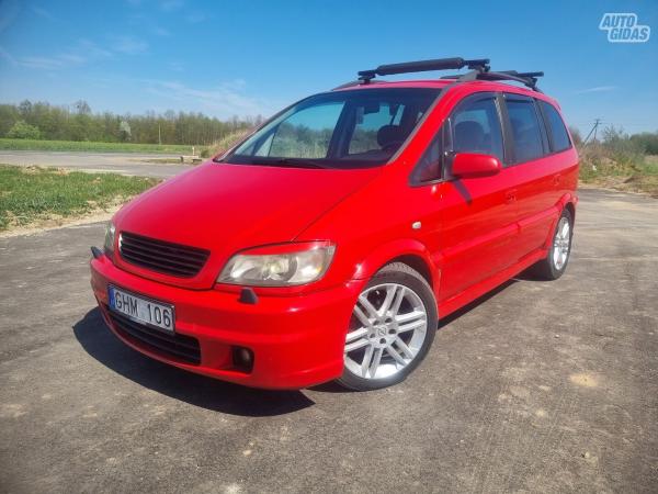 Red Opel Zafira 2003 in Kaunas, with an engine capacity of 2.20 L and mileage of 300 thousand km for 1250 €, photo 1 on AUTOMOTO.COM.LV