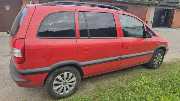 Sarkans Opel Zafira 2003 Klaipėda, ar dzinēja tilpumu 0.00 L un nobraukumu 173 tūkst. km par 1000 €, foto 4 vietnē AUTOMOTO.COM.LV