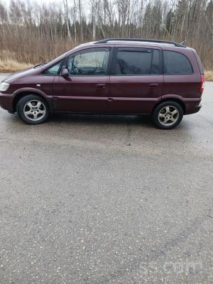 Red Opel Zafira 2004 in Liepaja, with an engine capacity of 2.20 L and mileage of 300 thousand km for 1200 €, photo 2 on AUTOMOTO.COM.LV