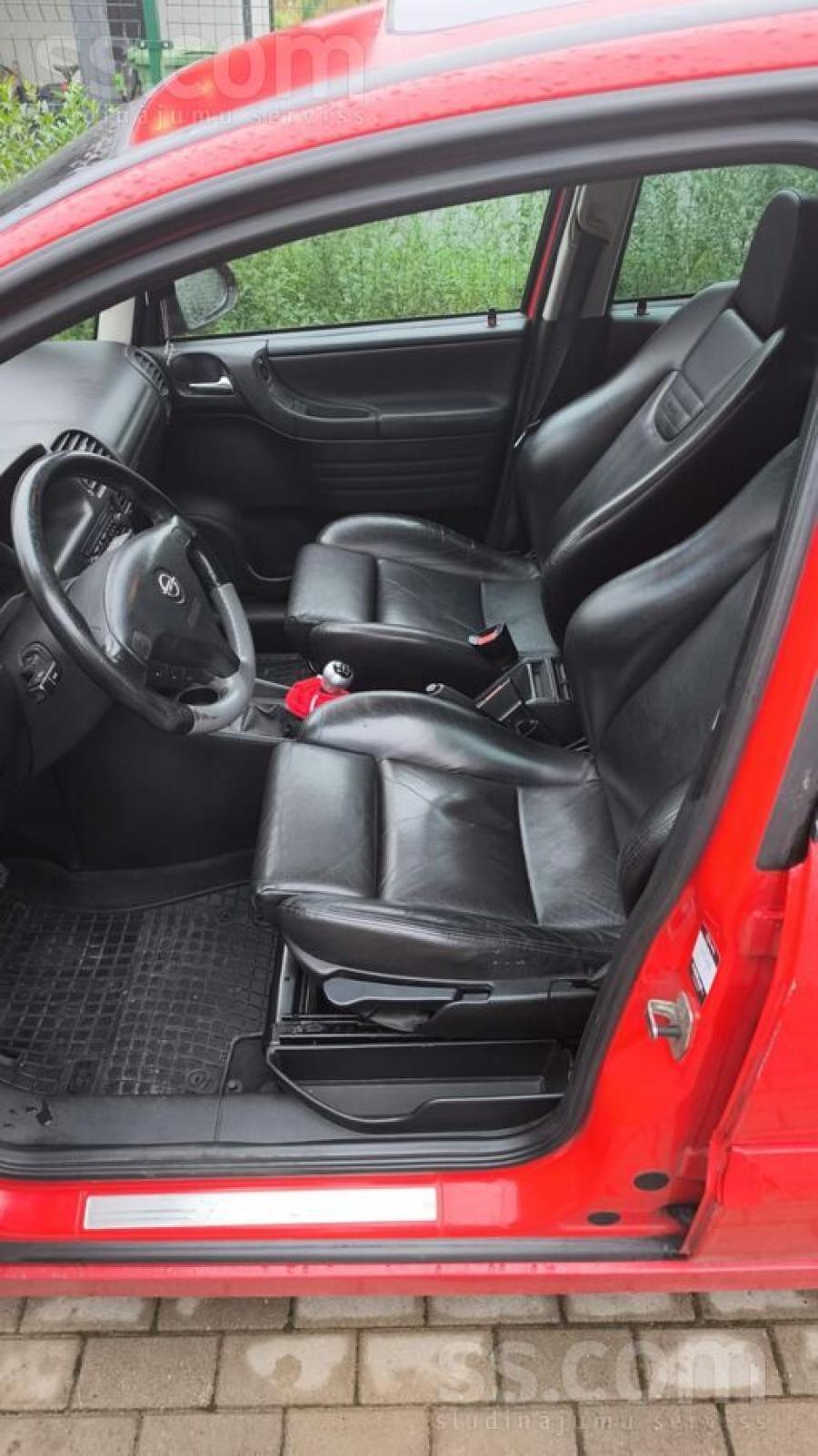 Sarkans Opel Zafira 2004 Tukums, ar dzinēja tilpumu 2.00 L un nobraukumu 216 tūkst. km par 4000 €, foto 9 vietnē AUTOMOTO.COM.LV