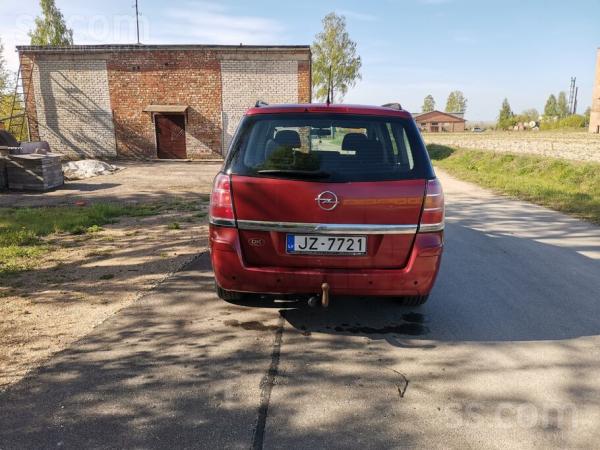 Red Opel Zafira 2005 in Kraslava, with an engine capacity of 2.20 L and mileage of 0 thousand km for 1300 €, photo 9 on AUTOMOTO.COM.LV