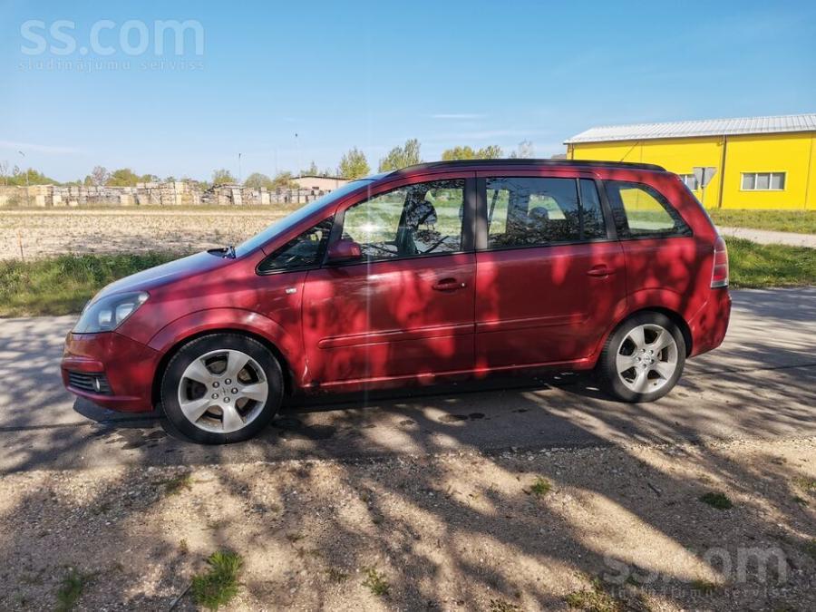 Red Opel Zafira 2005 in Kraslava, with an engine capacity of 2.20 L and mileage of 0 thousand km for 1300 €, photo 11 on AUTOMOTO.COM.LV