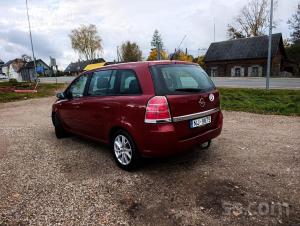 Sarkans Opel Zafira 2005 Rēzekne, ar dzinēja tilpumu 1.90 L un nobraukumu 225 tūkst. km par 1950 €, foto 8 vietnē AUTOMOTO.COM.LV