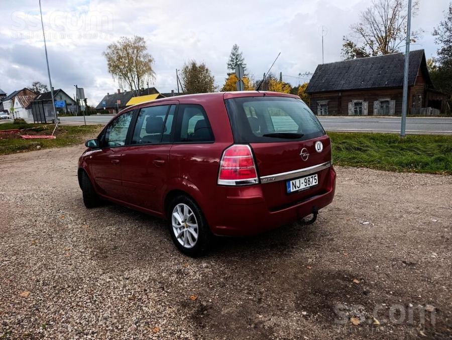 Sarkans Opel Zafira 2005 Rēzekne, ar dzinēja tilpumu 1.90 L un nobraukumu 225 tūkst. km par 1950 €, foto 8 vietnē AUTOMOTO.COM.LV