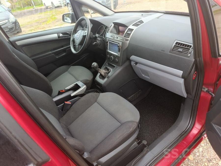 Sarkans Opel Zafira 2005 Rēzekne, ar dzinēja tilpumu 1.90 L un nobraukumu 225 tūkst. km par 1950 €, foto 12 vietnē AUTOMOTO.COM.LV