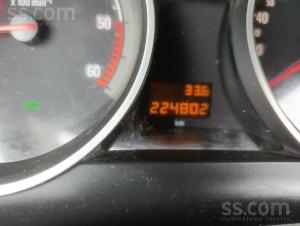 Sarkans Opel Zafira 2005 Rēzekne, ar dzinēja tilpumu 1.90 L un nobraukumu 225 tūkst. km par 1950 €, foto 19 vietnē AUTOMOTO.COM.LV