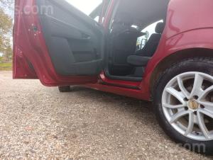 Sarkans Opel Zafira 2005 Rēzekne, ar dzinēja tilpumu 1.90 L un nobraukumu 225 tūkst. km par 1950 €, foto 24 vietnē AUTOMOTO.COM.LV
