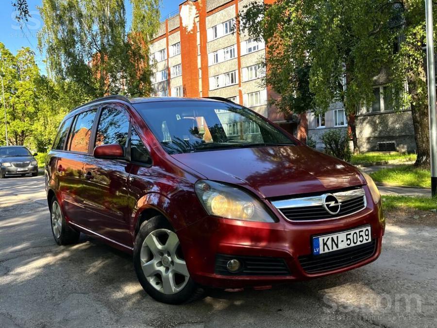 Sarkans Opel Zafira 2006 Rīga, ar dzinēja tilpumu 1.90 L un nobraukumu 421 tūkst. km par 1530 €, foto 1 vietnē AUTOMOTO.COM.LV