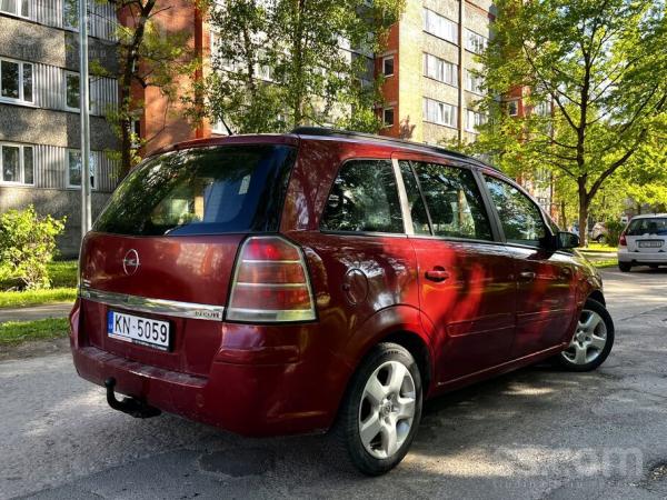 Red Opel Zafira 2006 in Riga, with an engine capacity of 1.90 L and mileage of 421 thousand km for 1530 €, photo 5 on AUTOMOTO.COM.LV