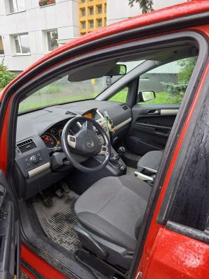 Red Opel Zafira 2008 in Vilnius, with an engine capacity of 1.69 L and mileage of 243 thousand km for 2100 €, photo 6 on AUTOMOTO.COM.LV