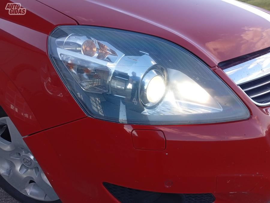 Sarkans Opel Zafira 2012 Viļņa, ar dzinēja tilpumu 1.70 L un nobraukumu 370 tūkst. km par 2750 €, foto 16 vietnē AUTOMOTO.COM.LV