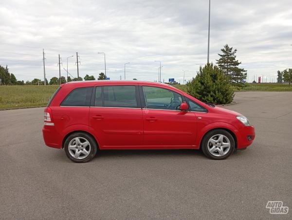 Red Opel Zafira 2012 in Vilnius, with an engine capacity of 1.70 L and mileage of 370 thousand km for 2750 €, photo 8 on AUTOMOTO.COM.LV