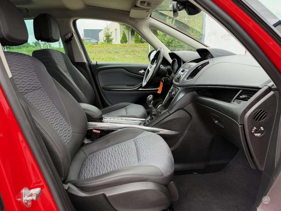 Sarkans Opel Zafira 2012 Tauragė, ar dzinēja tilpumu 2.00 L un nobraukumu 276 tūkst. km par 4750 €, foto 12 vietnē AUTOMOTO.COM.LV