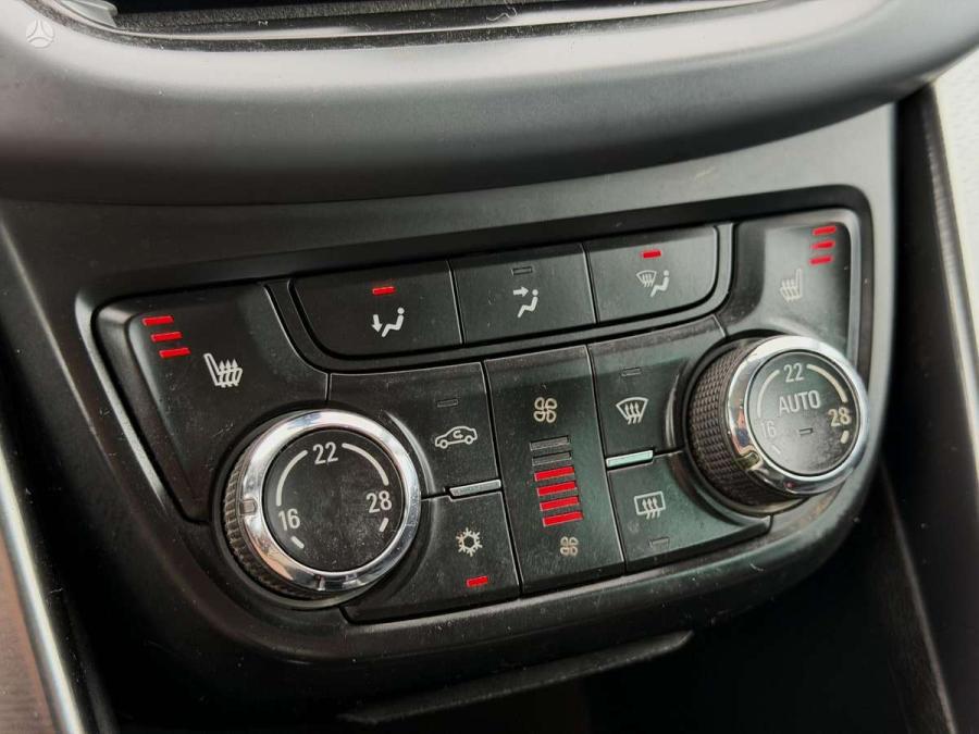 Sarkans Opel Zafira 2012 Tauragė, ar dzinēja tilpumu 2.00 L un nobraukumu 276 tūkst. km par 4750 €, foto 19 vietnē AUTOMOTO.COM.LV