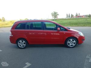 Red Opel Zafira 2012 in Siauliai, with an engine capacity of 1.70 L and mileage of 300 thousand km for 2550 €, photo 9 on AUTOMOTO.COM.LV