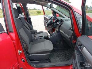 Red Opel Zafira 2012 in Siauliai, with an engine capacity of 1.70 L and mileage of 300 thousand km for 2550 €, photo 18 on AUTOMOTO.COM.LV