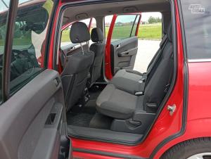 Red Opel Zafira 2012 in Siauliai, with an engine capacity of 1.70 L and mileage of 300 thousand km for 2550 €, photo 19 on AUTOMOTO.COM.LV