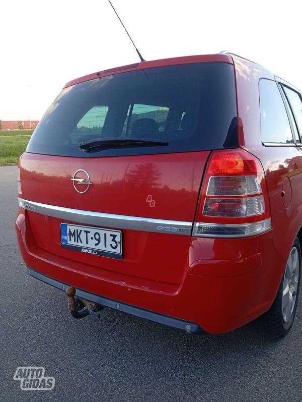 Sarkans Opel Zafira 2012 Viļņa, ar dzinēja tilpumu 1.70 L un nobraukumu 300 tūkst. km par 2750 €, foto 8 vietnē AUTOMOTO.COM.LV