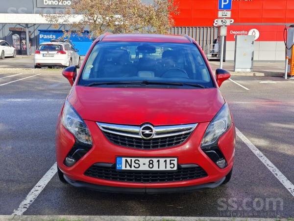 Sarkans Opel Zafira 2013 Rīga, ar dzinēja tilpumu 2.00 L un nobraukumu 288 tūkst. km par 5700 €, foto 1 vietnē AUTOMOTO.COM.LV