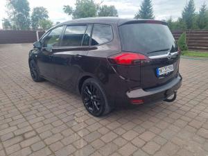 Sarkans Opel Zafira 2015 Utena, ar dzinēja tilpumu 1.60 L un nobraukumu 225 tūkst. km par 6150 €, foto 5 vietnē AUTOMOTO.COM.LV
