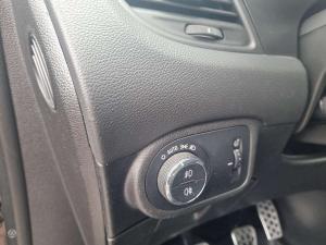 Sarkans Opel Zafira 2015 Utena, ar dzinēja tilpumu 1.60 L un nobraukumu 225 tūkst. km par 6150 €, foto 18 vietnē AUTOMOTO.COM.LV