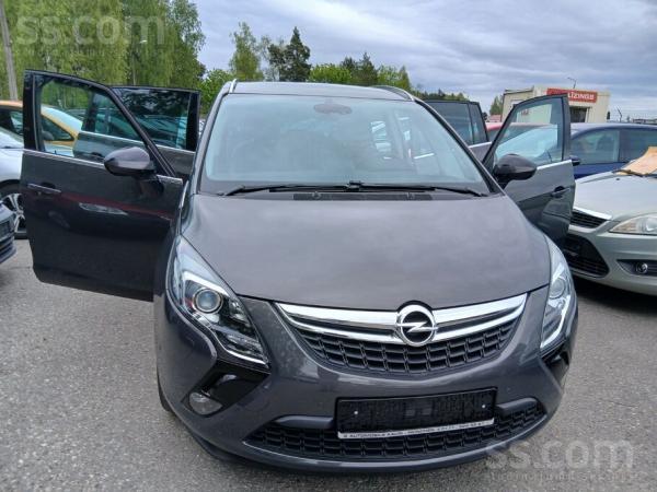 Sarkans Opel Zafira 2016 Rīga, ar dzinēja tilpumu 2.00 L un nobraukumu 220 tūkst. km par 9400 €, foto 2 vietnē AUTOMOTO.COM.LV