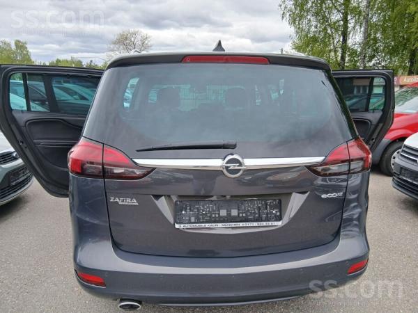 Sarkans Opel Zafira 2016 Rīga, ar dzinēja tilpumu 2.00 L un nobraukumu 220 tūkst. km par 9400 €, foto 7 vietnē AUTOMOTO.COM.LV