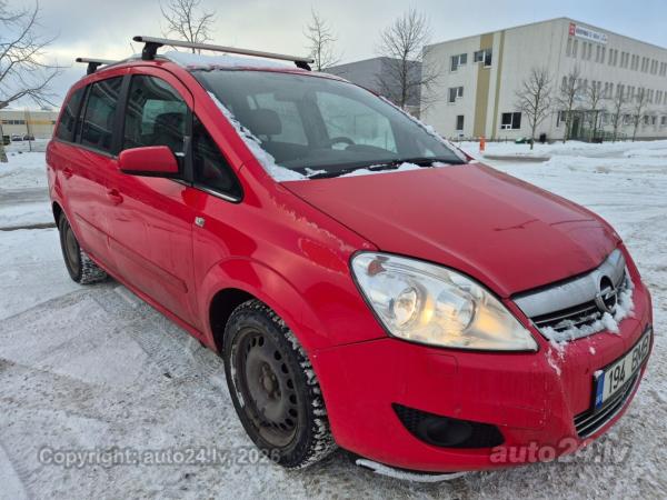 Red Opel Zafira 2009 in Tallinn, with an engine capacity of 1.80 L and mileage of 250 thousand km for 1999 €, photo 1 on AUTOMOTO.COM.LV