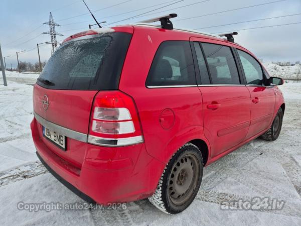 Red Opel Zafira 2009 in Tallinn, with an engine capacity of 1.80 L and mileage of 250 thousand km for 1999 €, photo 4 on AUTOMOTO.COM.LV