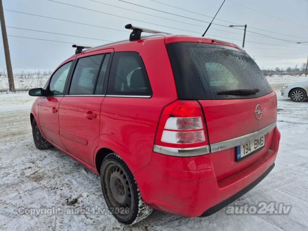 Red Opel Zafira 2009 in Tallinn, with an engine capacity of 1.80 L and mileage of 250 thousand km for 1999 €, photo 5 on AUTOMOTO.COM.LV