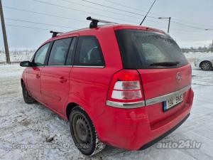 Red Opel Zafira 2009 in Tallinn, with an engine capacity of 1.80 L and mileage of 250 thousand km for 1999 €, photo 5 on AUTOMOTO.COM.LV