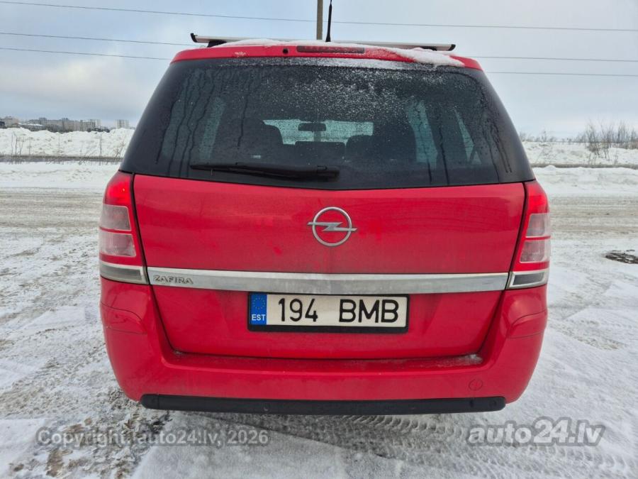 Red Opel Zafira 2009 in Tallinn, with an engine capacity of 1.80 L and mileage of 250 thousand km for 1999 €, photo 6 on AUTOMOTO.COM.LV