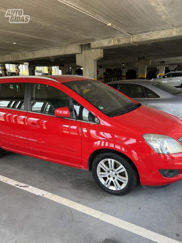 Red Opel Zafira 2010 in Vilnius, with an engine capacity of 1.90 L and mileage of 293 thousand km for 3600 €, photo 11 on AUTOMOTO.COM.LV