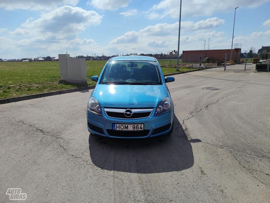 Opel Zafira 2006 in Siauliai, with an engine capacity of 1.90 L and mileage of 270 thousand km for 1600 €, photo 4 on AUTOMOTO.COM.LV