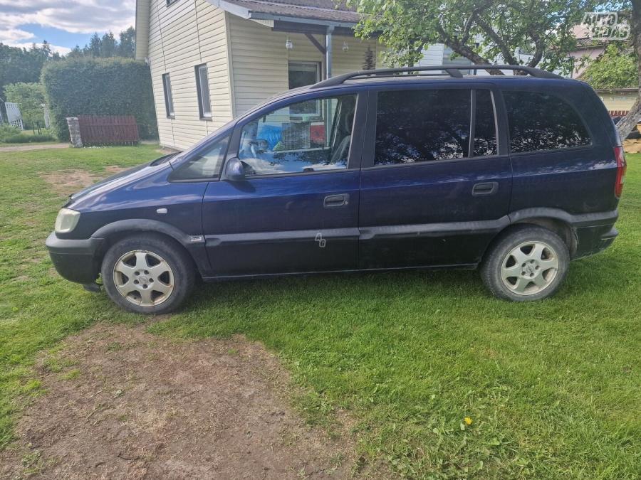 Opel Zafira 2001 in Anyksciai, with an engine capacity of 2.00 L and mileage of 390 thousand km for 480 €, photo 3 on AUTOMOTO.COM.LV