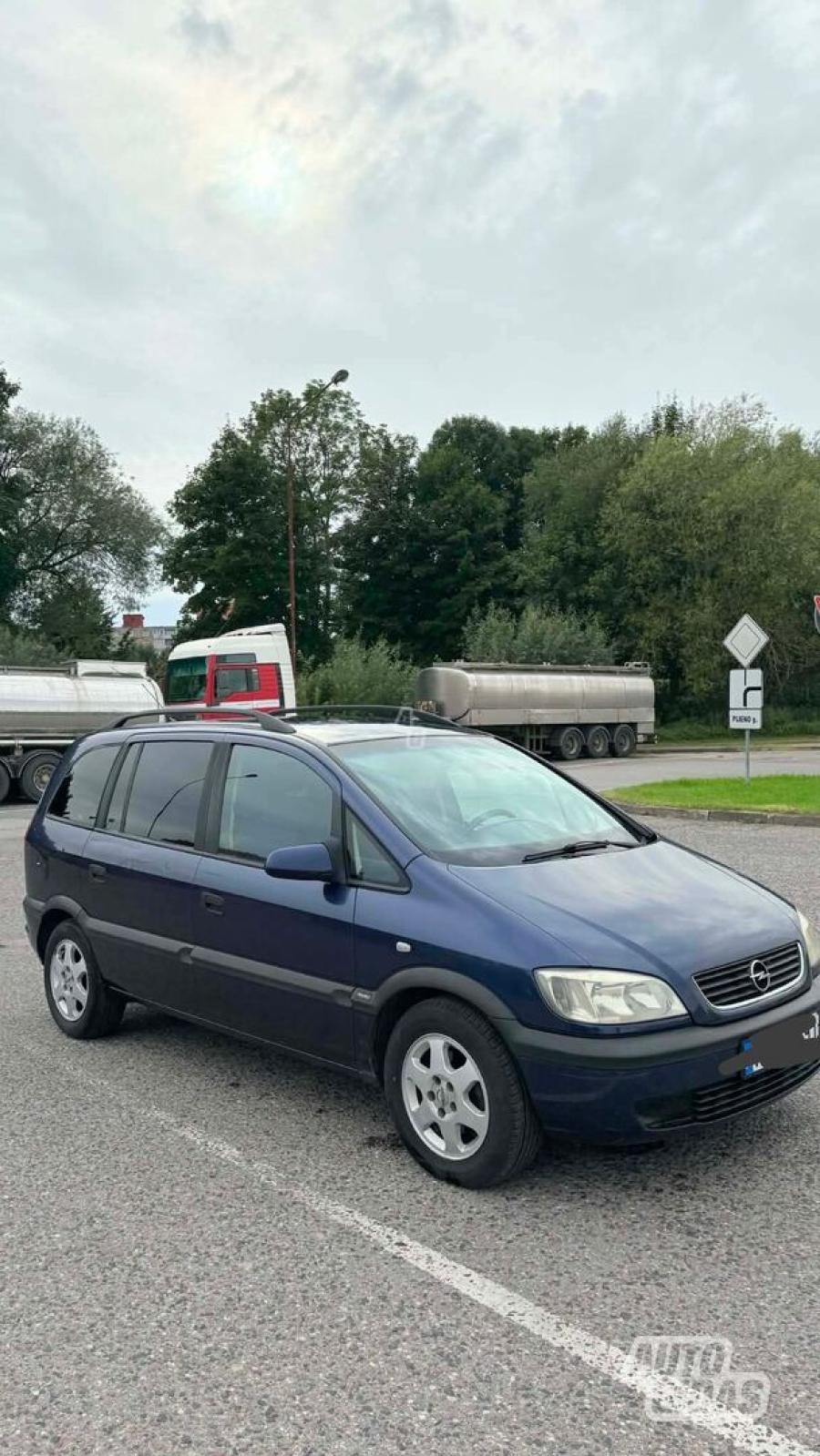 Opel Zafira 2002 in Klaipeda, with an engine capacity of 1.90 L and mileage of 290 thousand km for 1200 €, photo 1 on AUTOMOTO.COM.LV