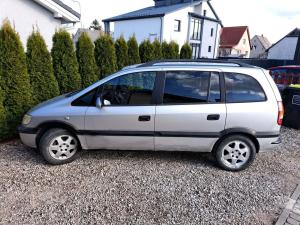 Opel Zafira 2003 in Gargzdai, with an engine capacity of 22.00 L and mileage of 308 thousand km for 788 €, photo 3 on AUTOMOTO.COM.LV