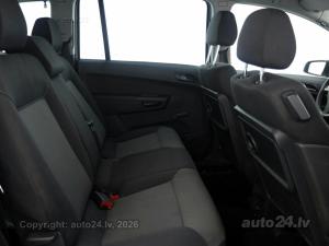 Opel Zafira 2006 in Tallinn, with an engine capacity of 1.90 L and mileage of 405 thousand km for 1099 €, photo 7 on AUTOMOTO.COM.LV