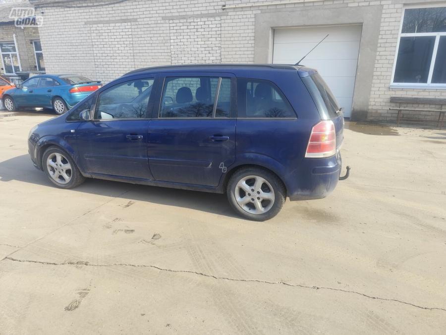 Opel Zafira 2006 Panevēža, ar dzinēja tilpumu 1.90 L un nobraukumu 335 tūkst. km par 600 €, foto 4 vietnē AUTOMOTO.COM.LV