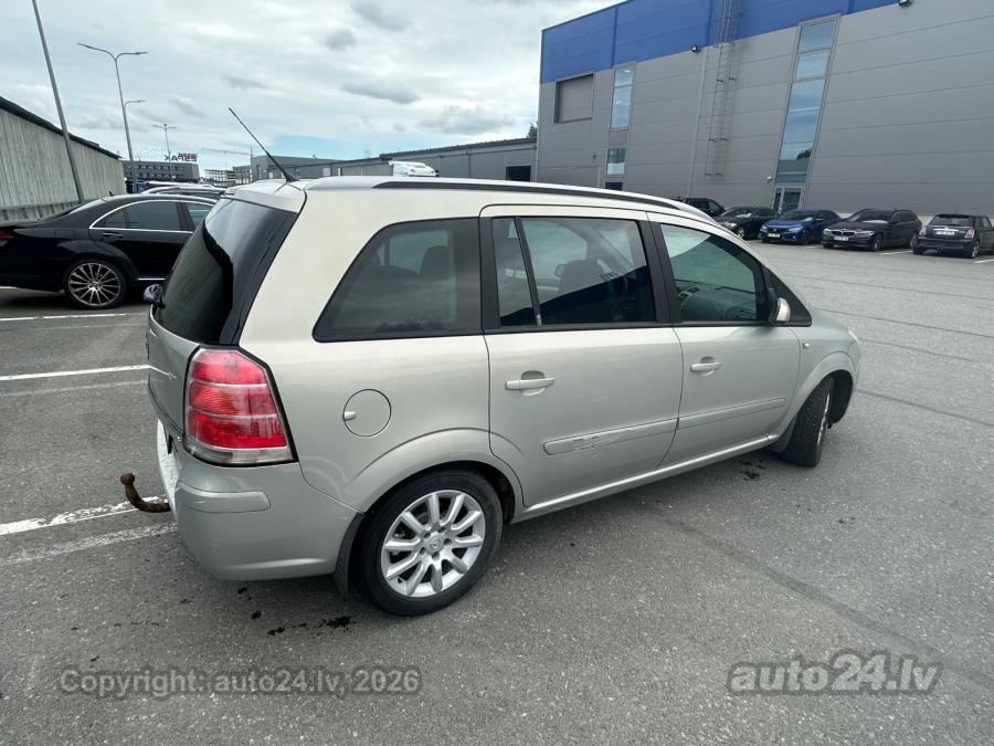 Opel Zafira 2006 Tallina, ar dzinēja tilpumu 1.80 L un nobraukumu 148 tūkst. km par 2499 €, foto 7 vietnē AUTOMOTO.COM.LV
